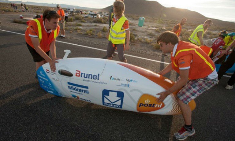 Baten el récord de la bicicleta más rápida del mundo | CicloMag.com